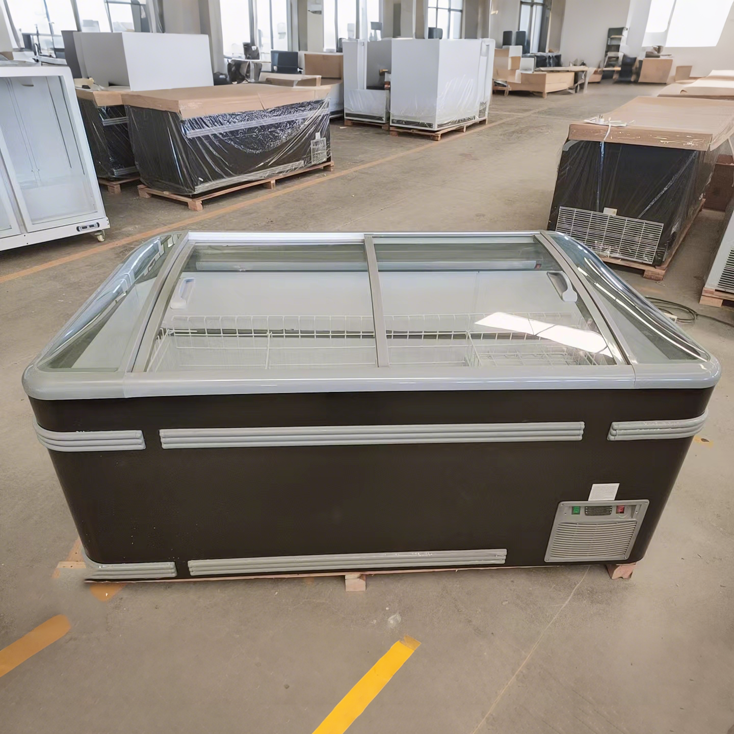 -18℃ 600L Chest Display Freezer for Convenience Stores
