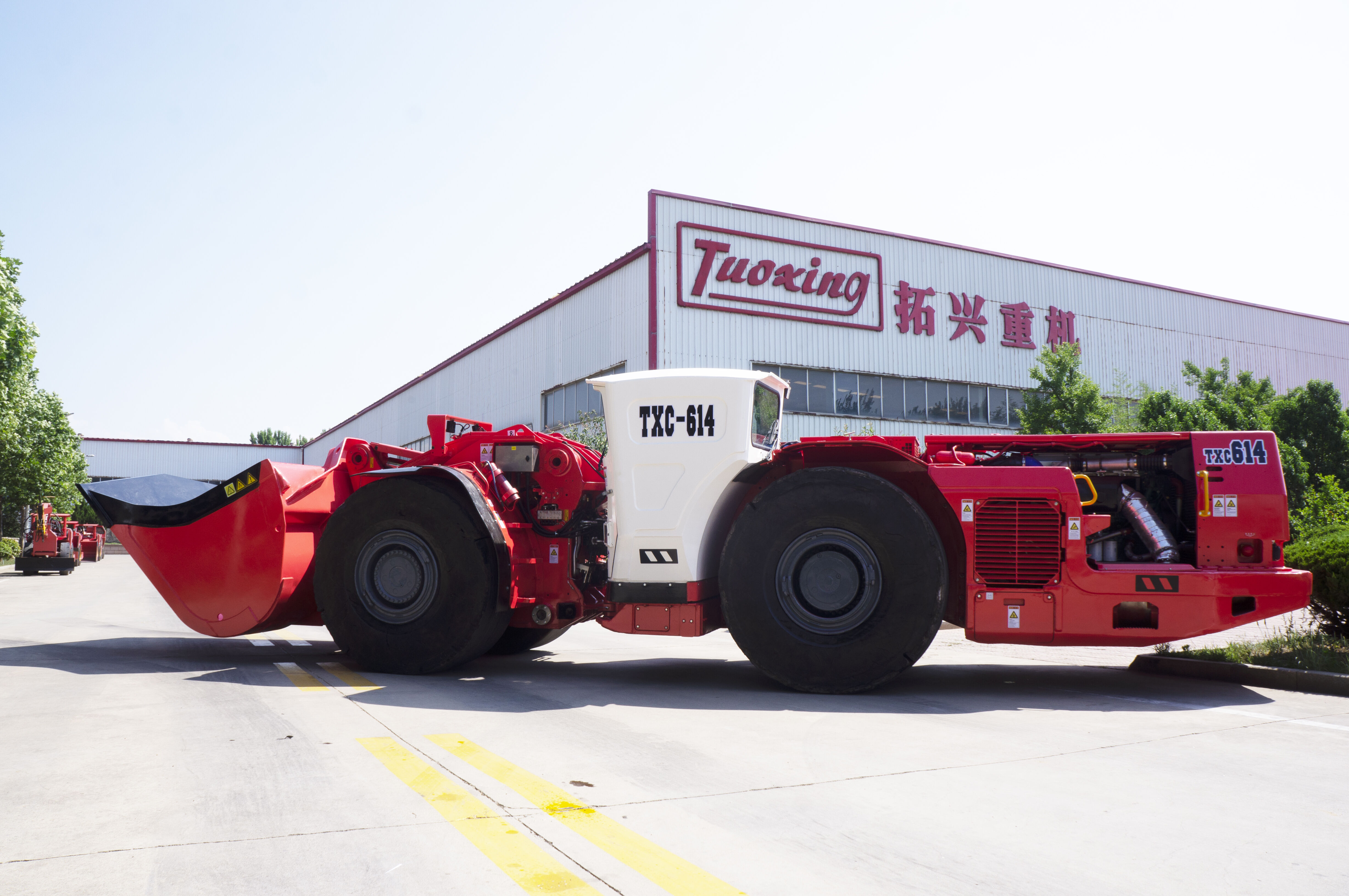 High-Performance Underground Wheel Loader: Advanced Safety and ...