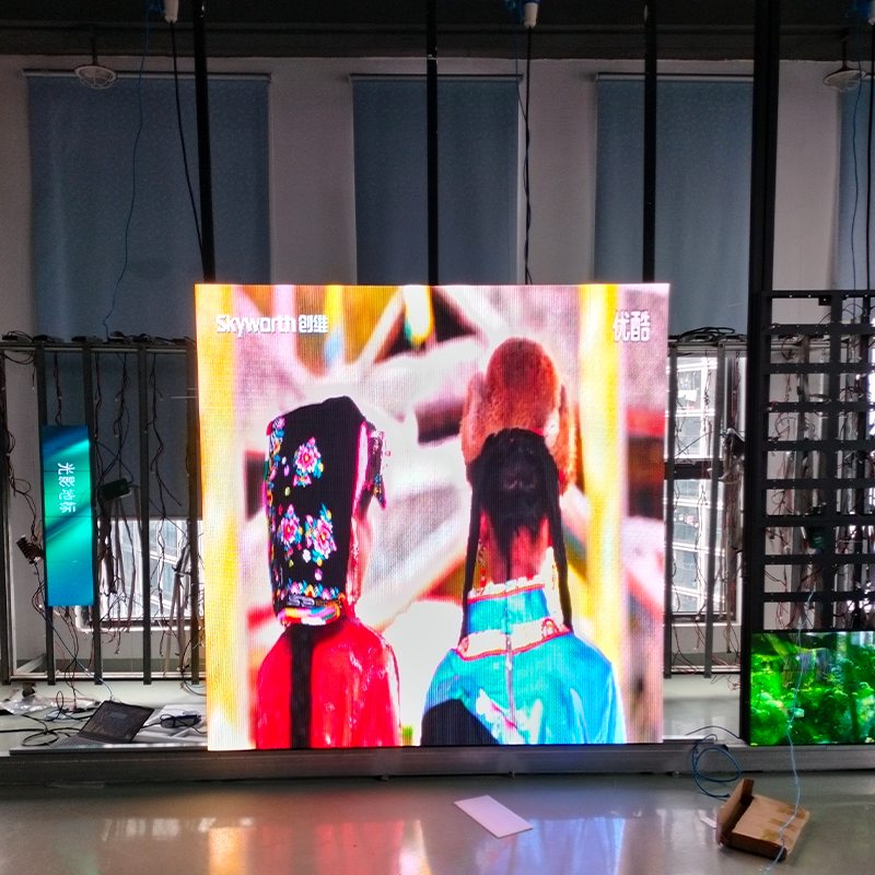 Large-Scale Outdoor LED Advertising Display Board | Outdoor LED Display ...