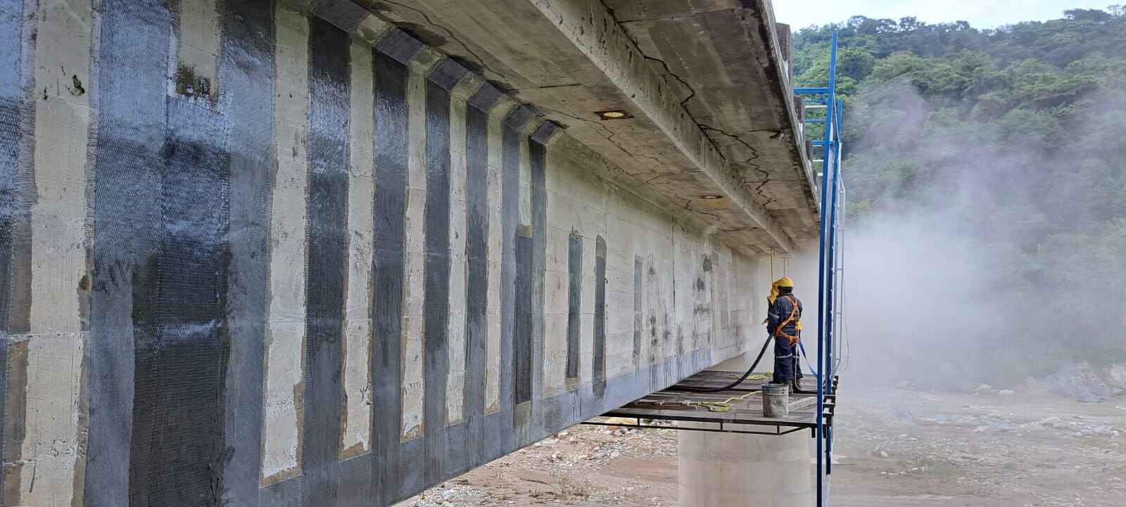 Penguatan Jembatan dengan Kain dan Laminasi CFRP - Haining ANJIE ...