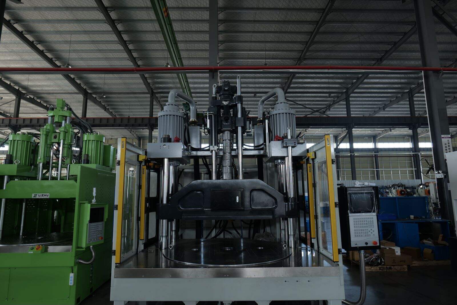 Injection molding automotive vertical injection molding machine, China Injection molding ...
