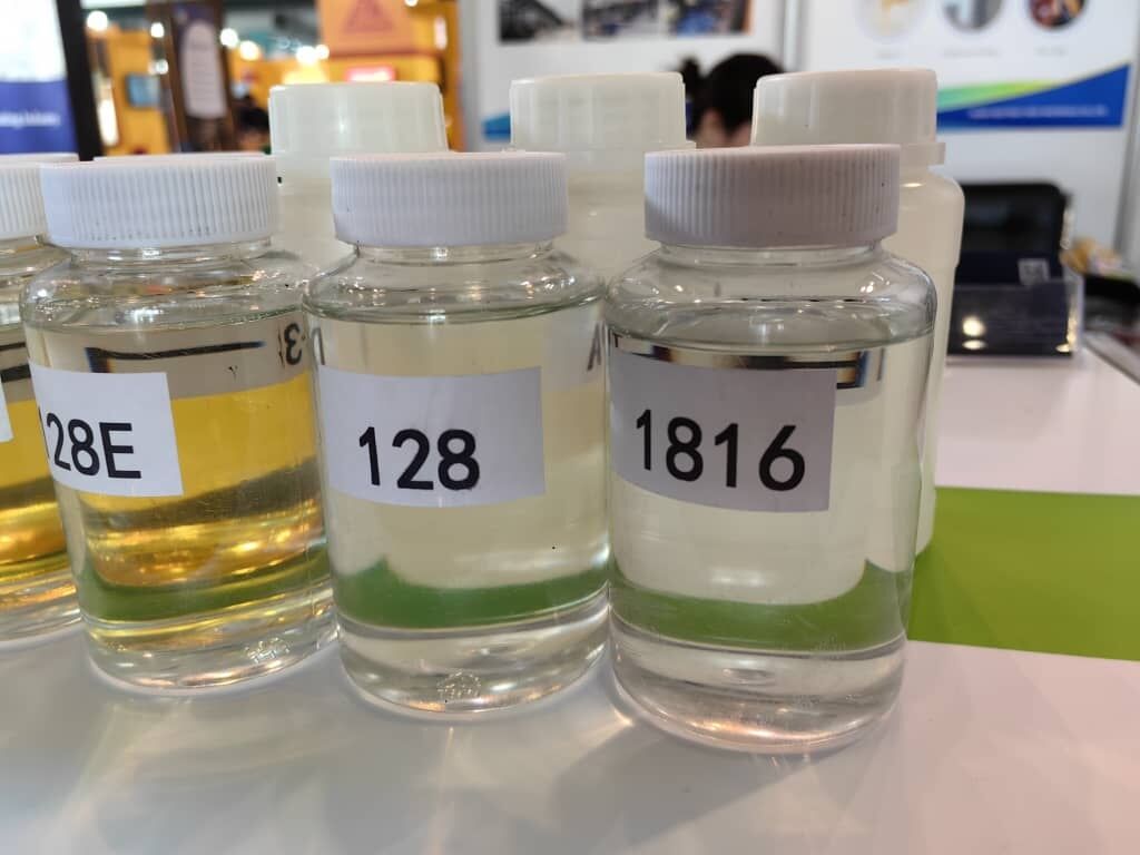 Epoksidinių skystiklių klampumui reguliuoti: reaguojantys ir biologinės ...