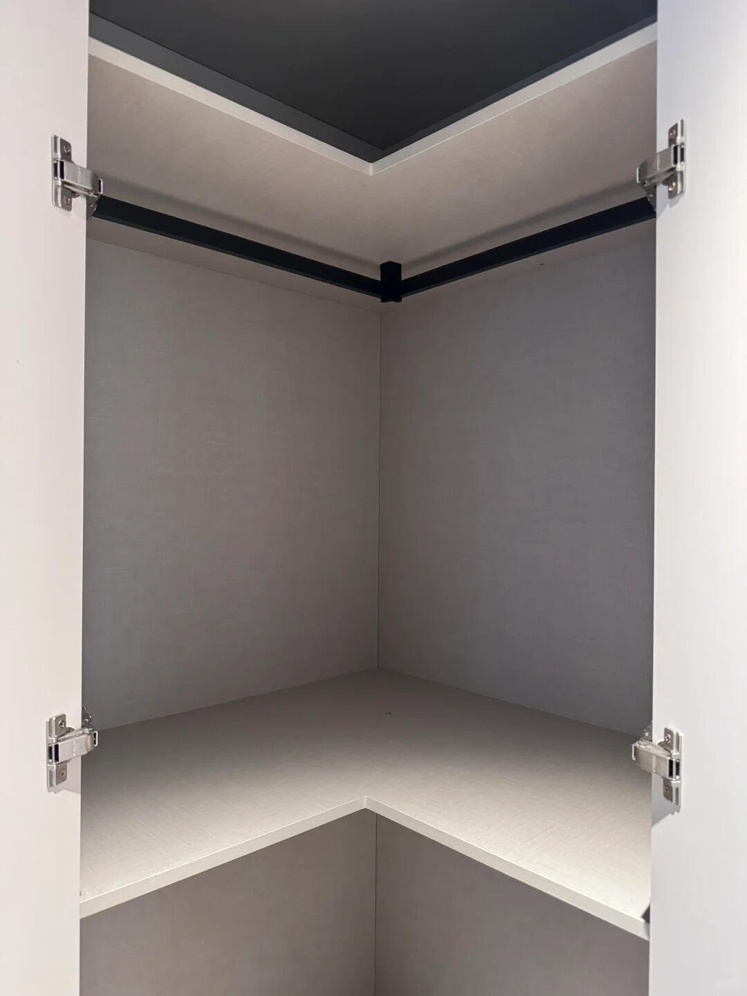 Circular wardrobe | Circular Wardrobe