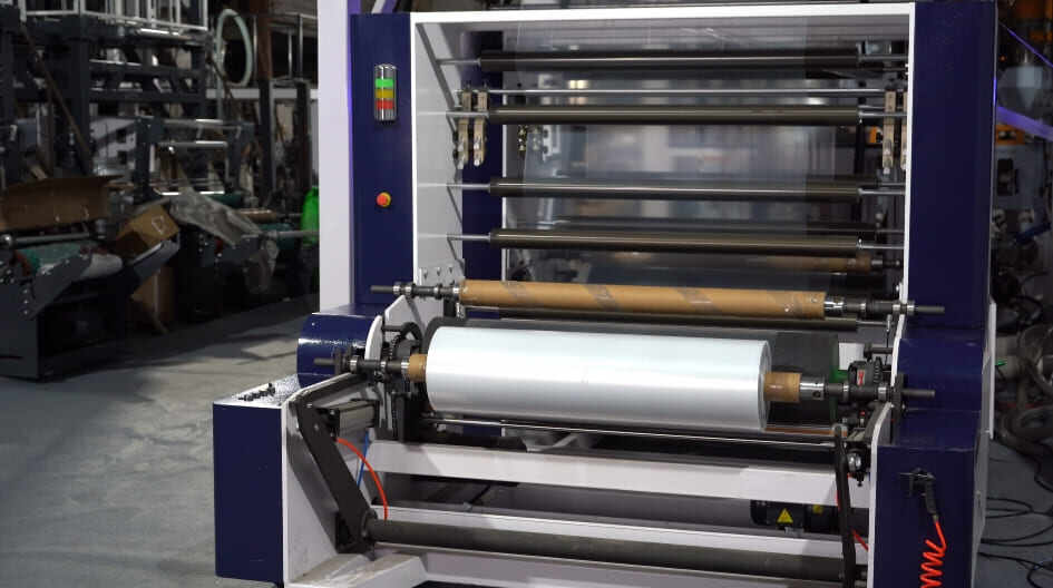 Three to Seven Layers Co-extruding Traction Rotating Film Blowing ...