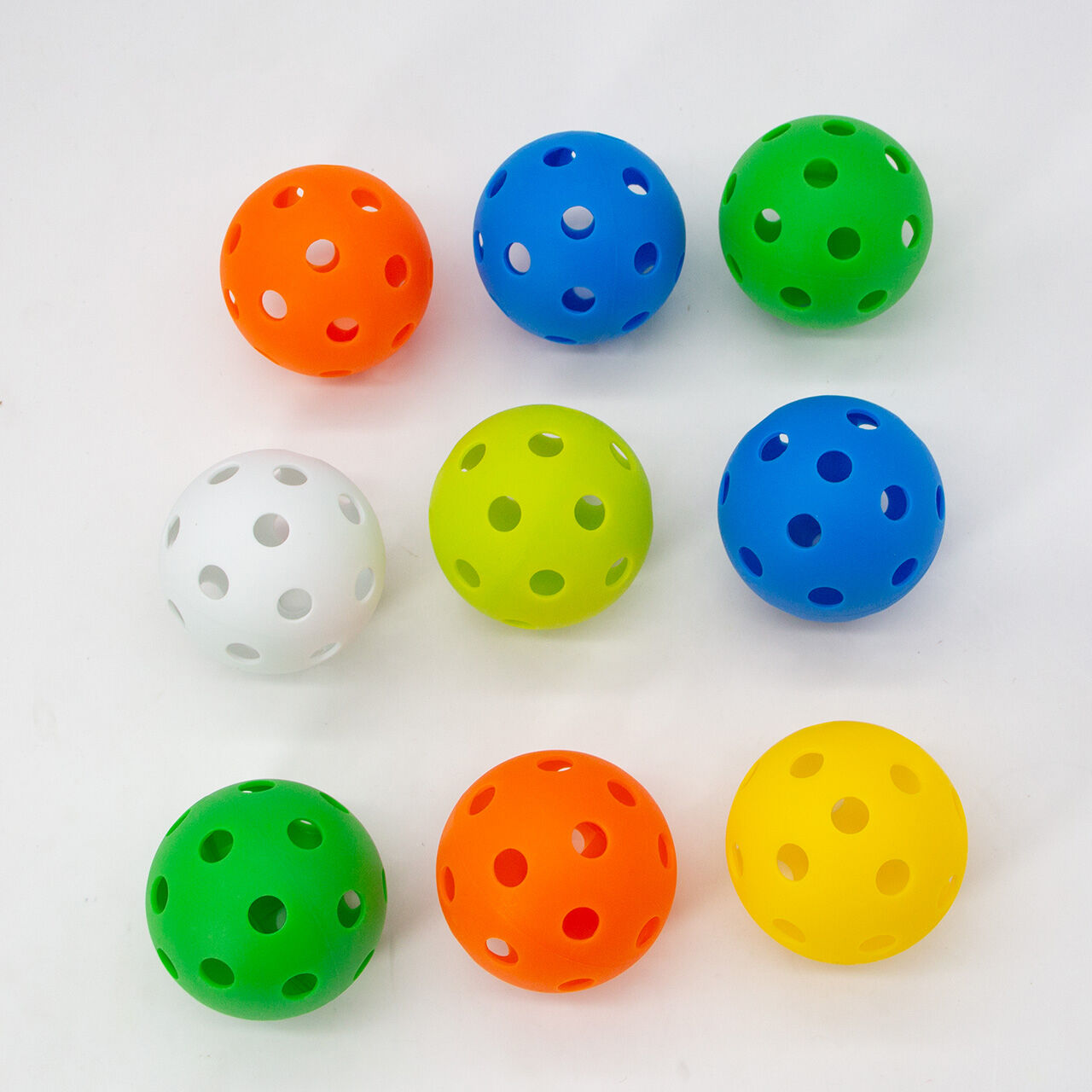 MOZURU Indoor 26 Holes Injection Molding Pickleballs | Indoor ...