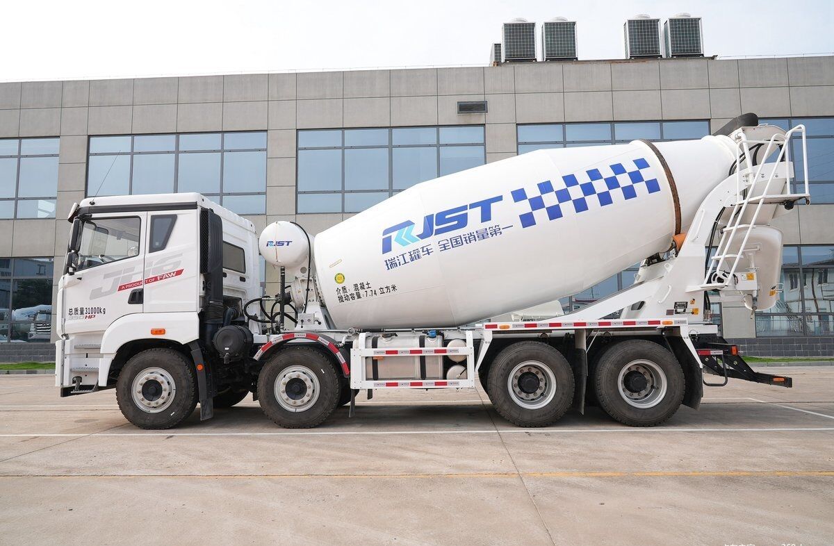 Volumetric Cement Truck: On-Demand Concrete Mixing Solution with ...
