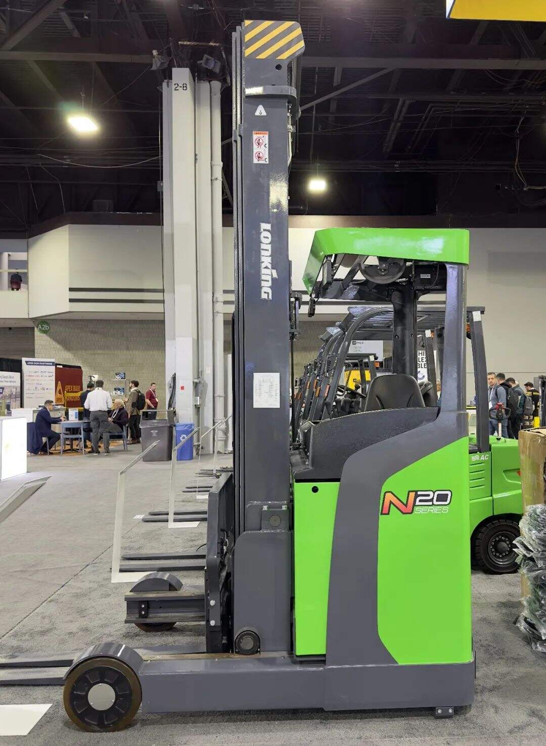 Straight Dragon Lift Truck 2024 Atlanta International Logistics Show ...