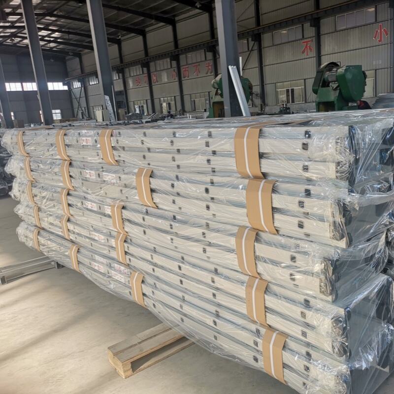 Aluminium Single Straight Ladder | Steel Beam and Ladders