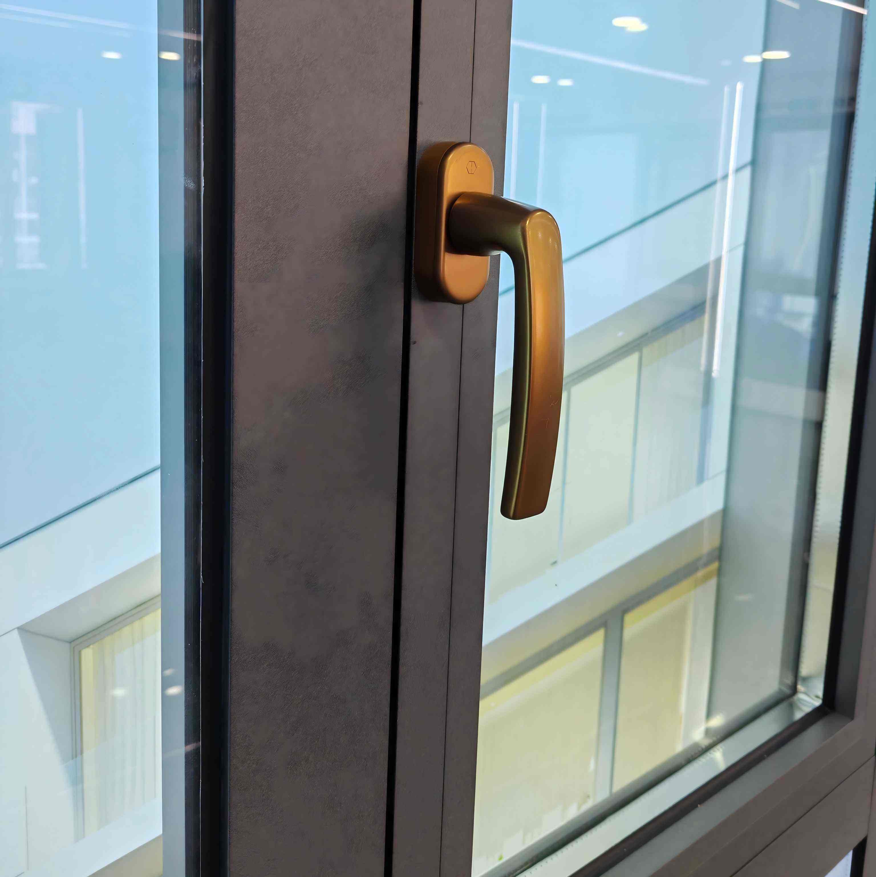 PEAK-135 Series Integrated Netting Outward Opening Window | Inward or ...