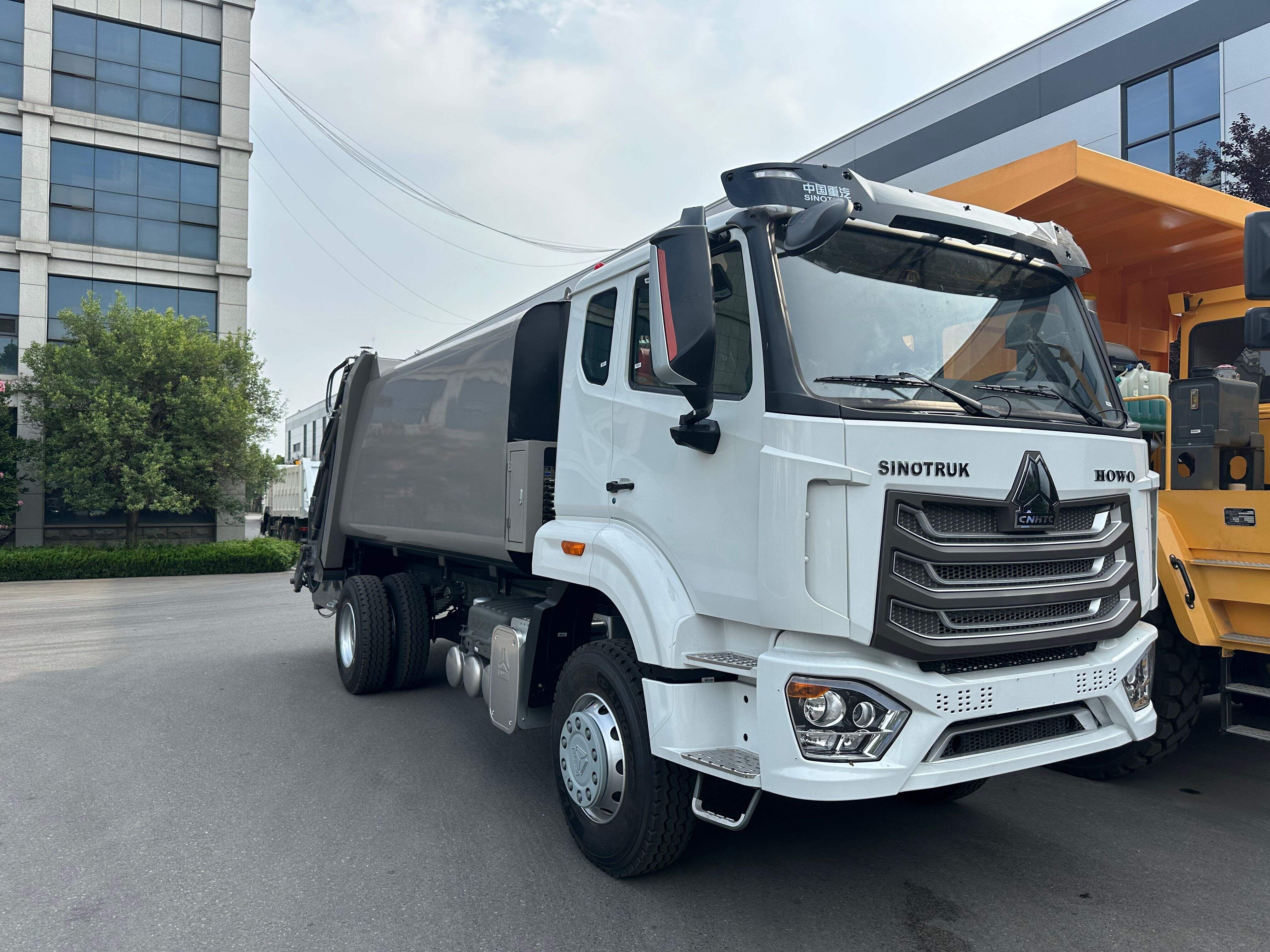 Small Garbage Truck Solutions for Efficient Urban Waste Management