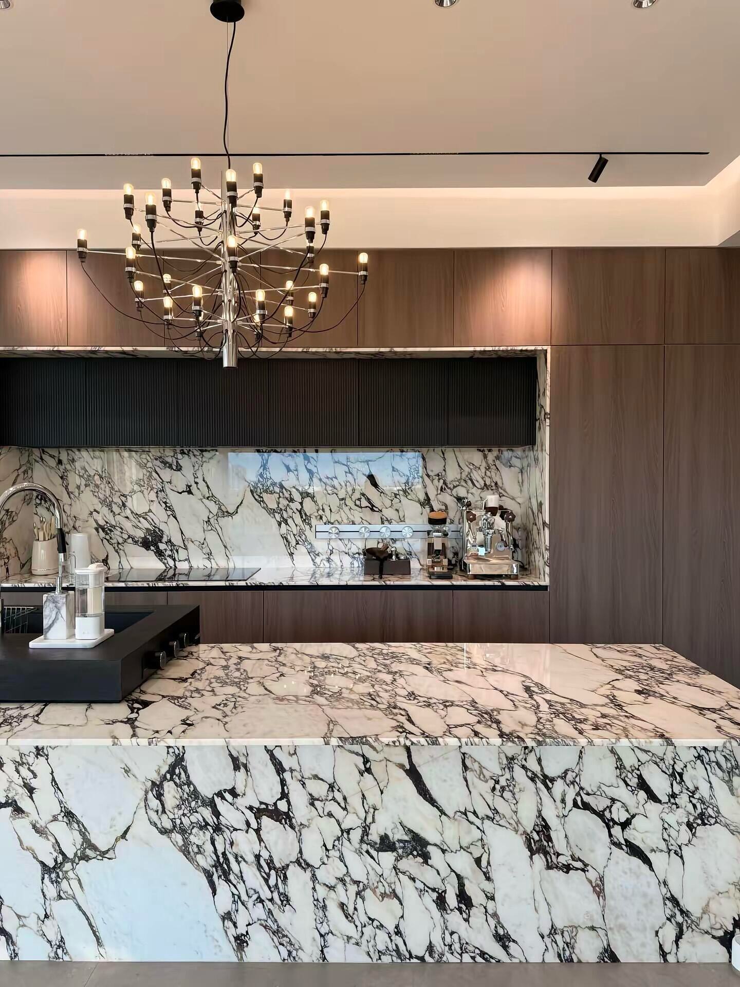 Calacatta Viola Marble: The Premier Choice for Luxurious Residential ...