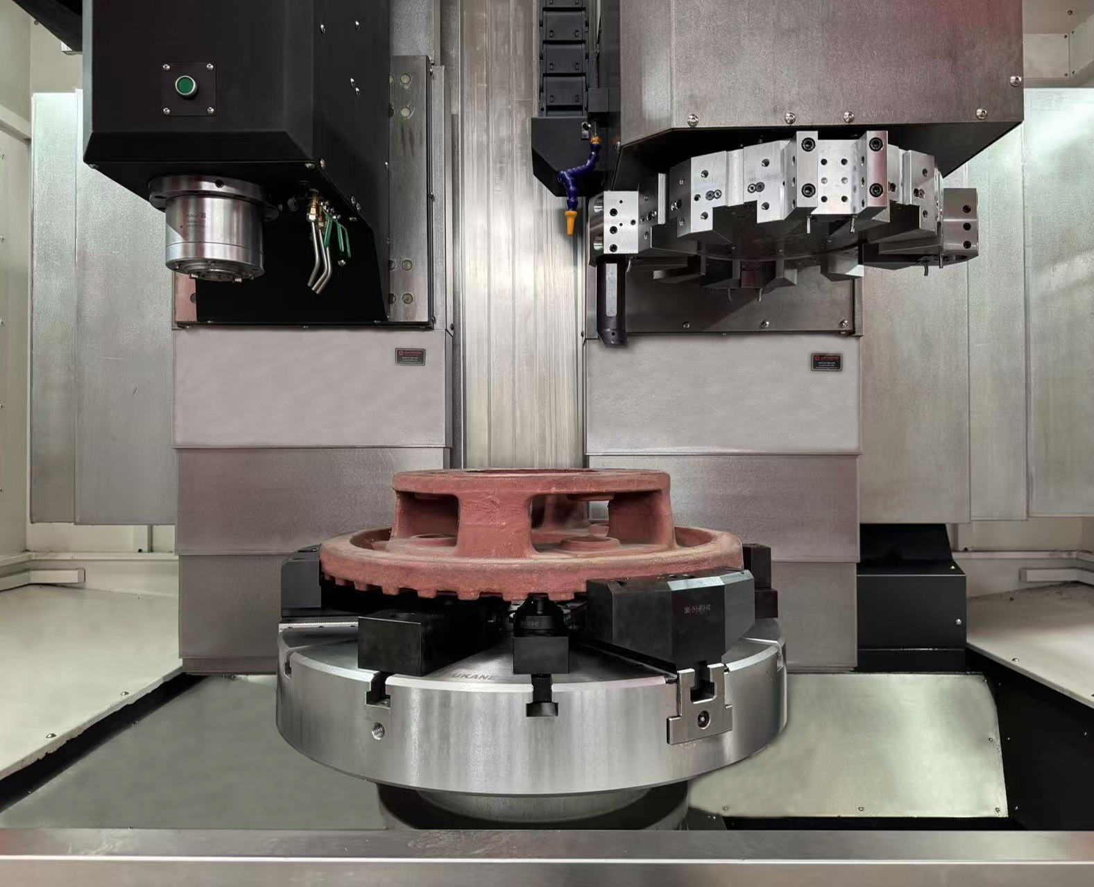 DONGS CNC provides advanced CNC lathes, medium and large horizontal ...